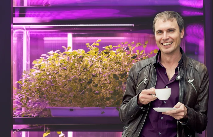 Why So Many Vertical Farms Fail: An In-Depth Analysis of the 9 Dakoa